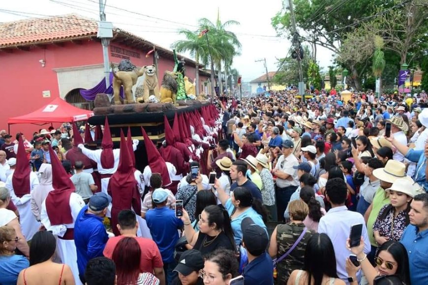 Comayagua muestra al mundo sus tradicionales y coloridas alfombras de ...
